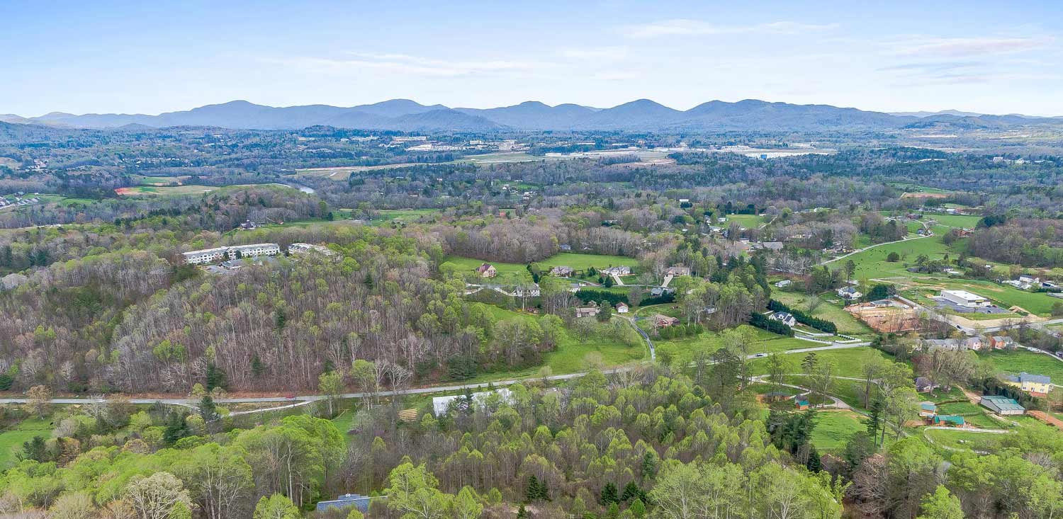 The Cliffs at Walnut Cove | Walnut Cove Realty