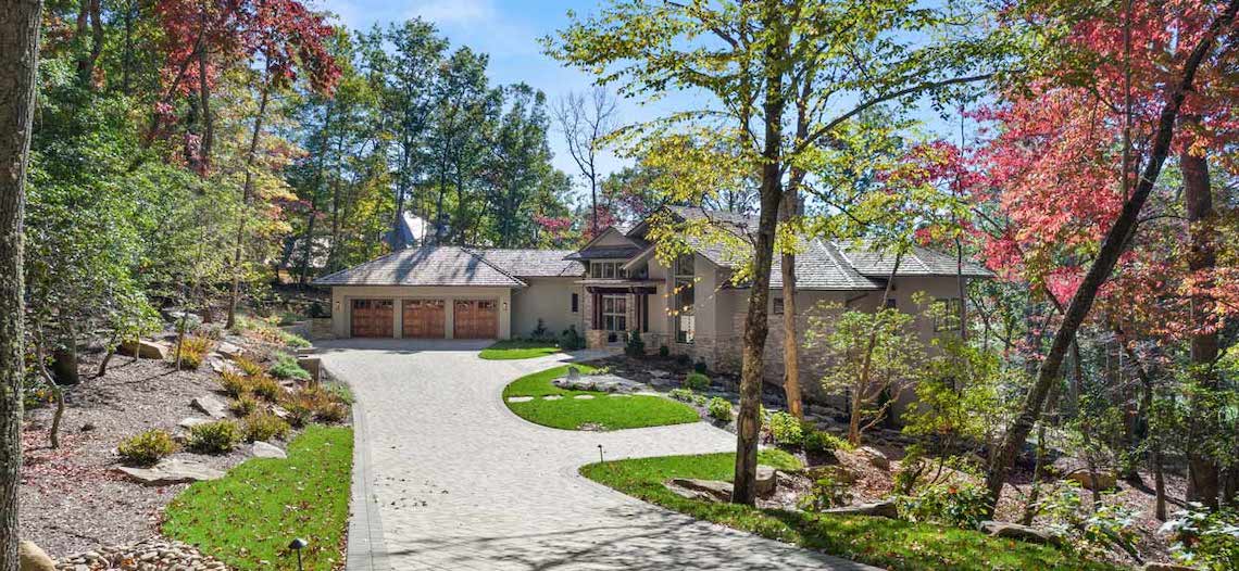 Spec House vs. Custom House: Definitions, Pros, and Cons